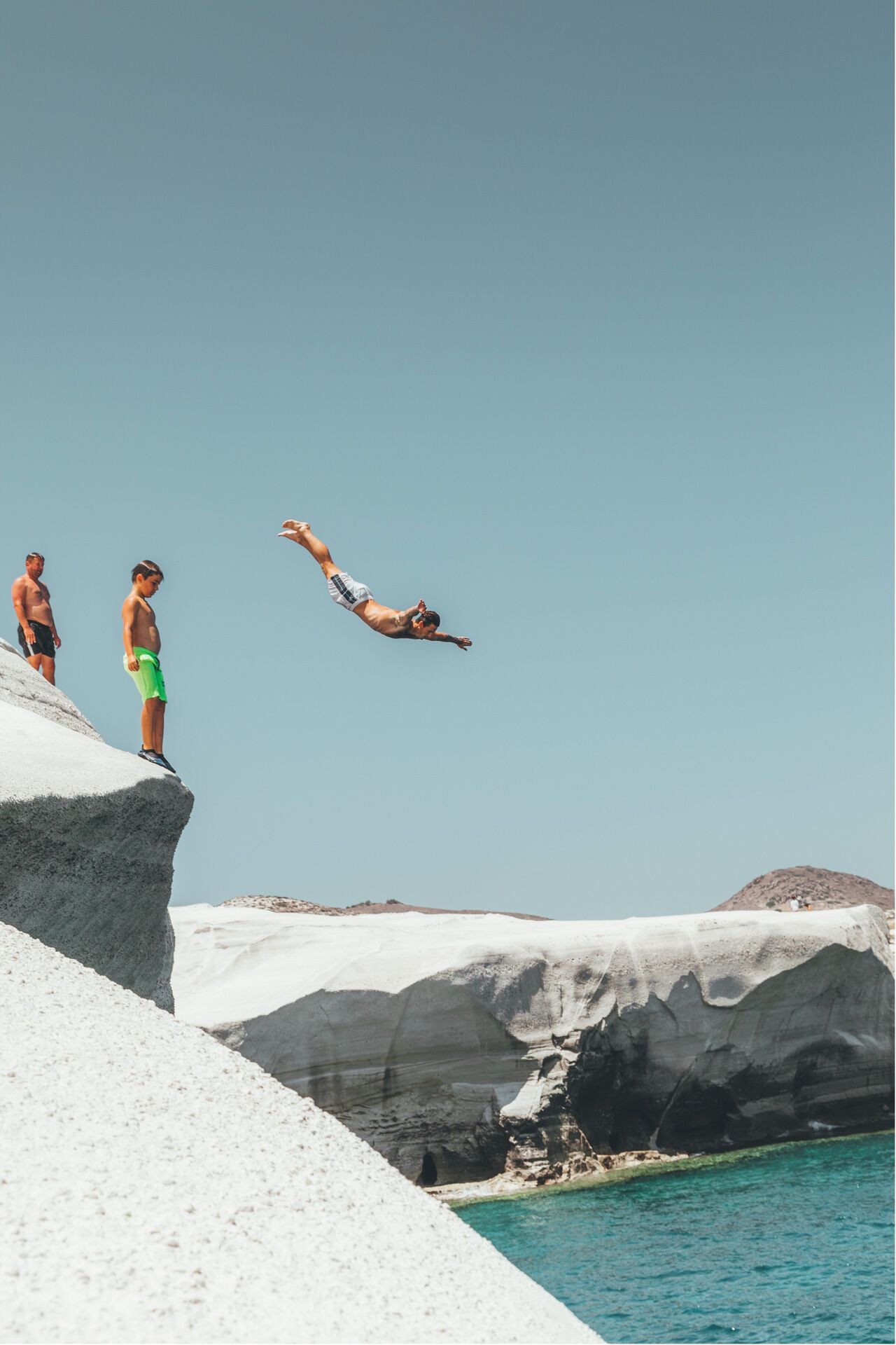 Sarakiniko beach - Guide to the lunar landscape of Milos