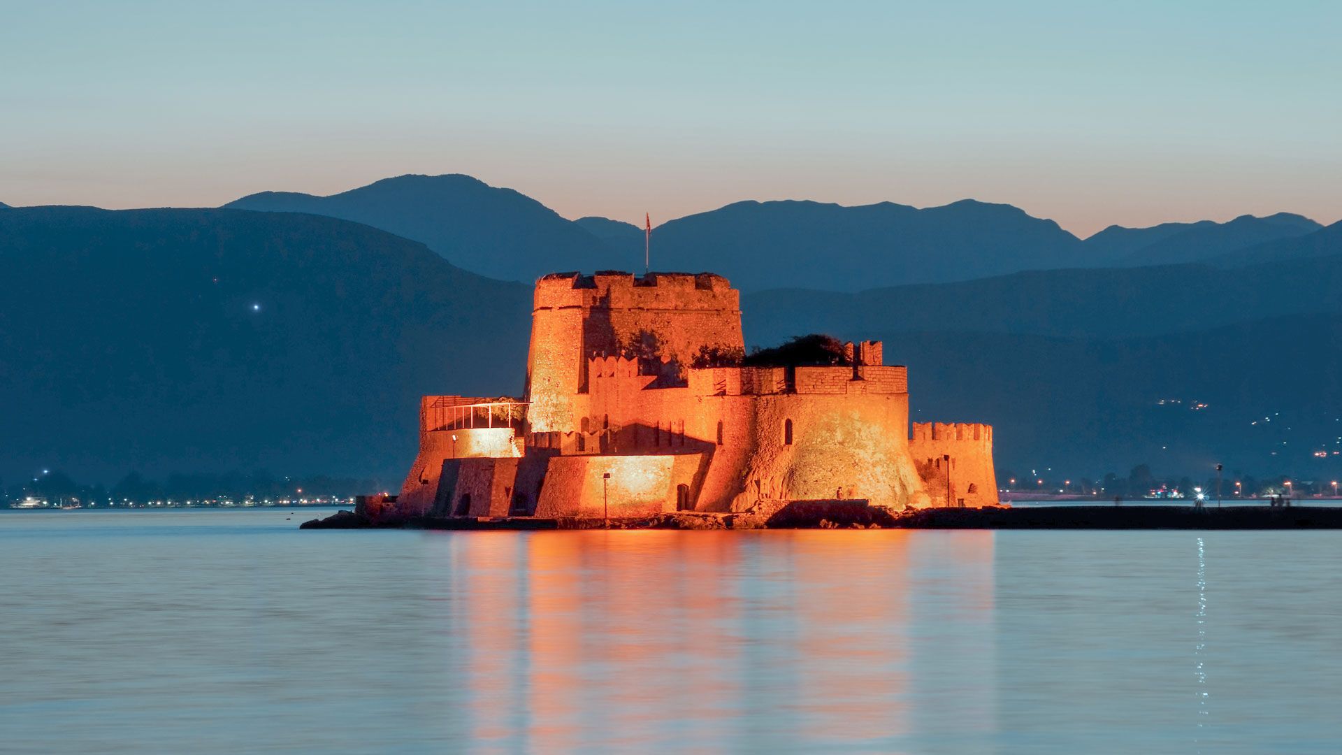 A walking tour of Nafplio romantic Old Town - 2026 Guide