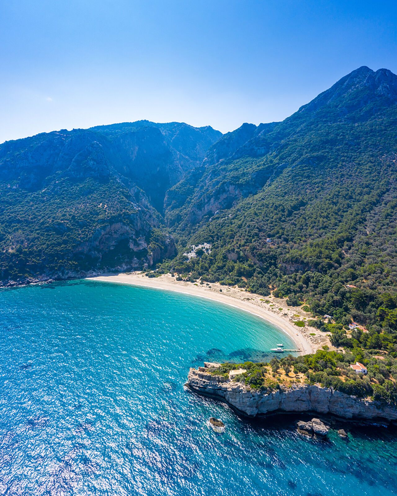 Discover 12 of the best beaches in Samos | Discover Greece