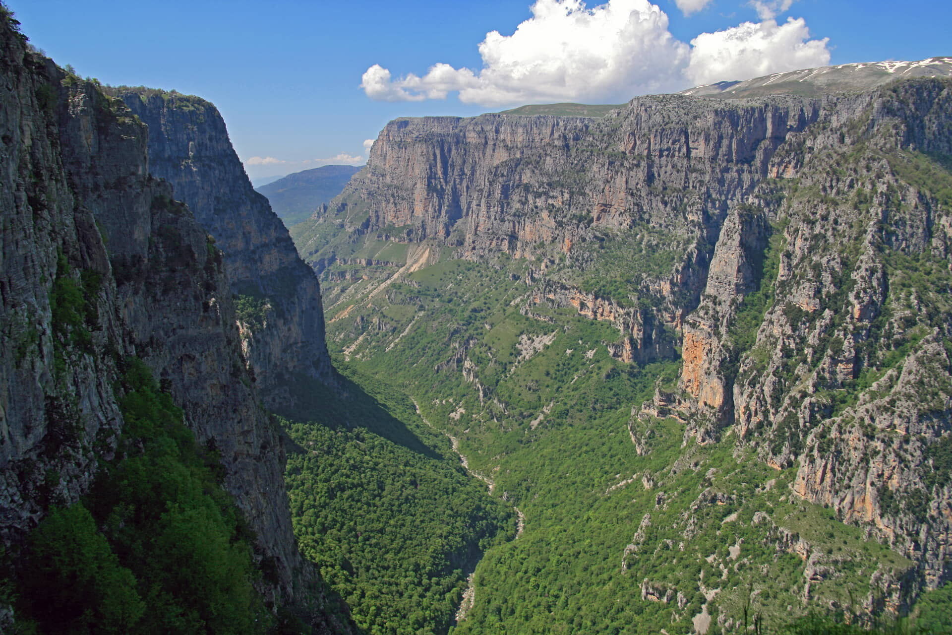 Hiking the Vikos Gorge in Epirus| Discover Greece