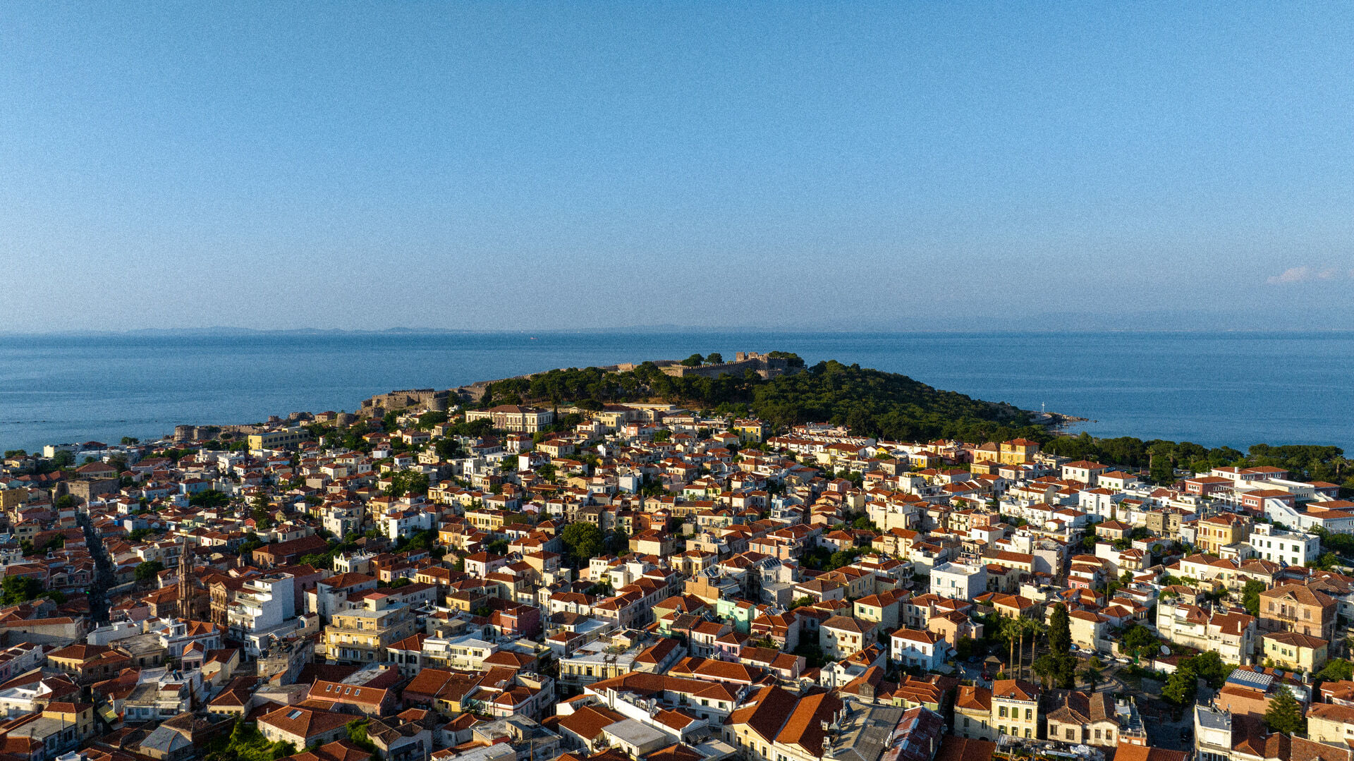 A walking tour of Mytilene in Lesvos | Discover Greece