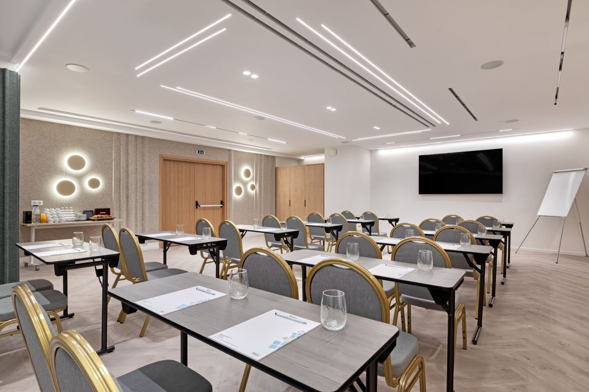 Hilton Garden Inn Athens Syggrou Avenue | Accommodation | Discover Greece