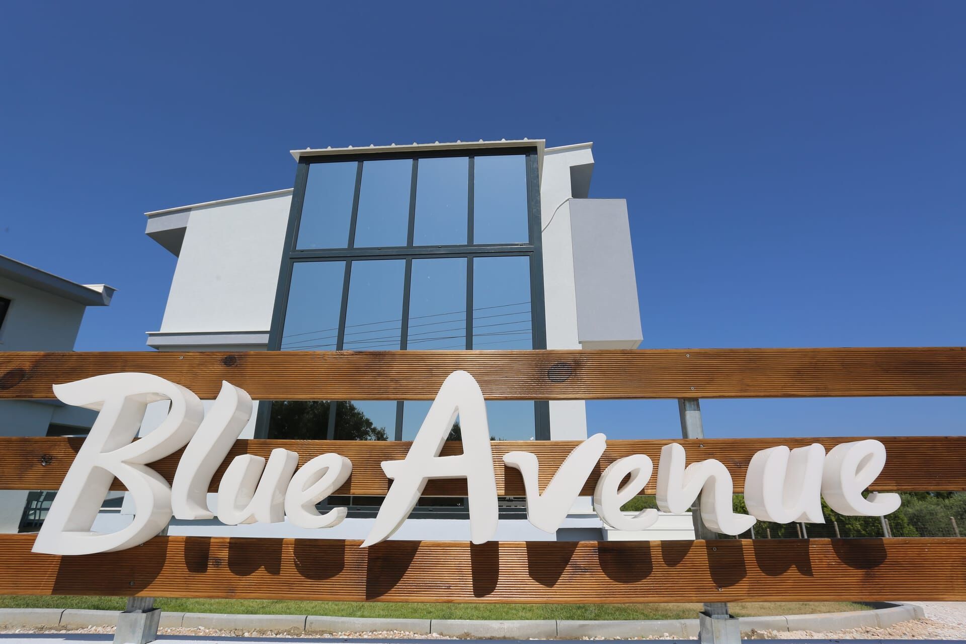 Blue Avenue | Accommodation | Discover Greece
