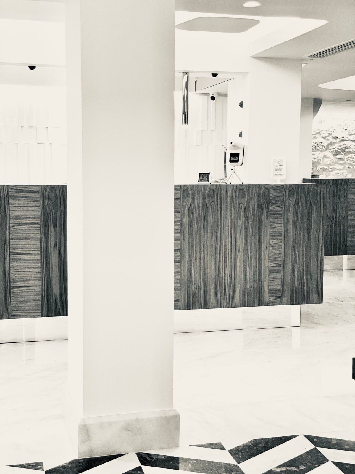 Iraklion Hotel Crete | Accommodation | Discover Greece