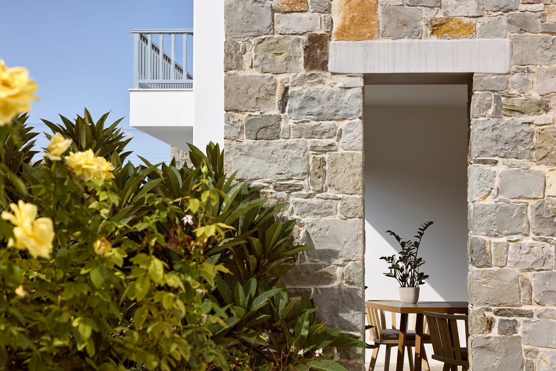 Manesis Suites | Accommodation | Discover Greece