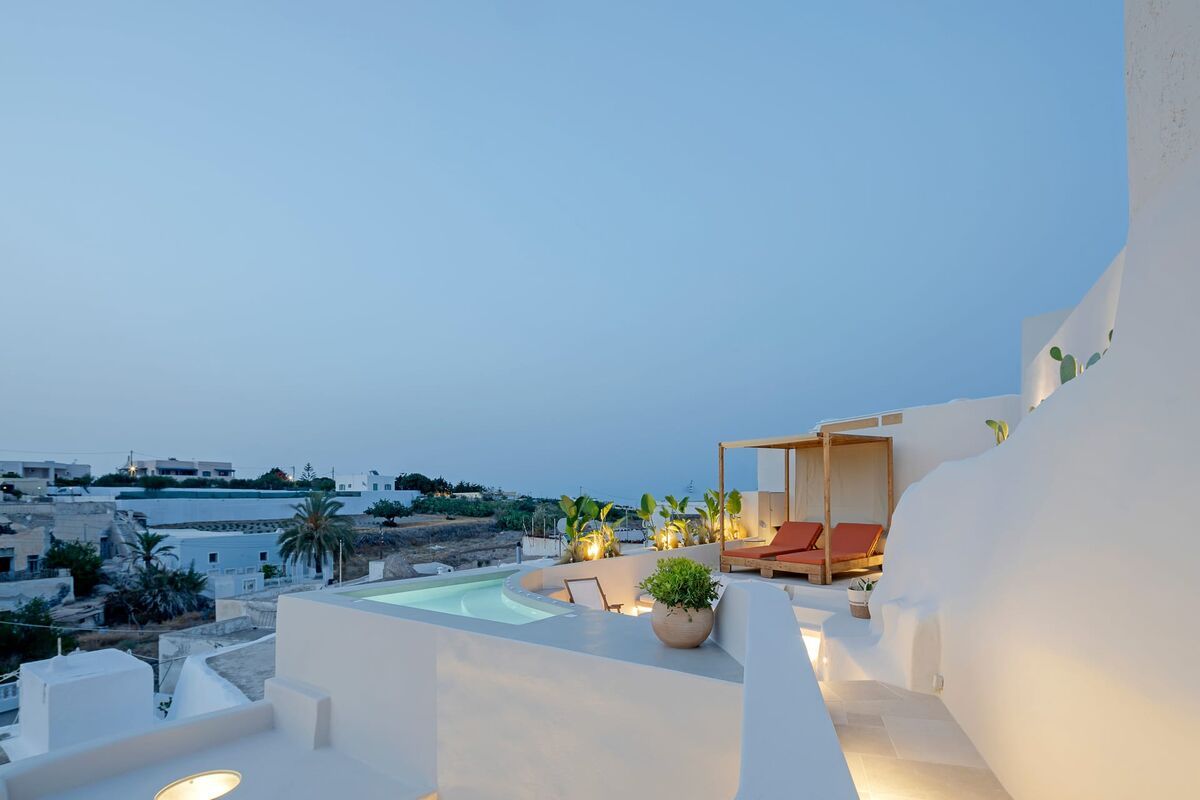Utopia Suites Santorini | Accommodation | Discover Greece