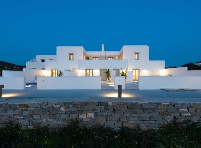 Anna Platanou Hotel Paros | Accommodation | Discover Greece